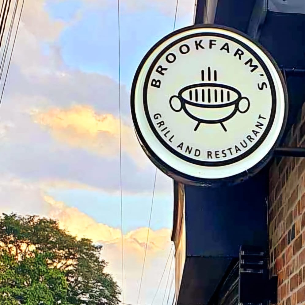 Brookfarm Cottage, Grill & Restaurant